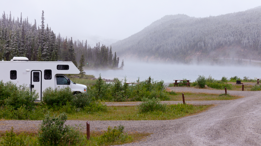 Beginner’s Guide for Salvage RVs Buyers | AutoBidMaster